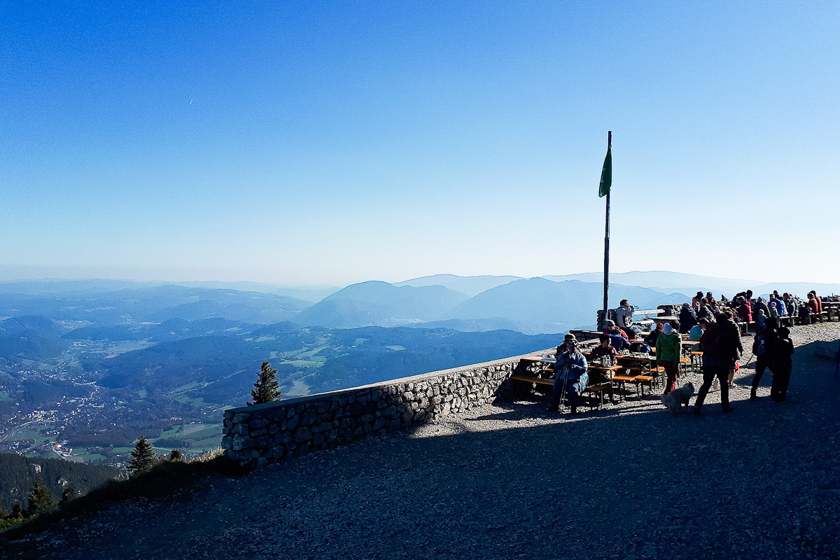 Wandern auf der Rax mit Kindern: Raxseilbahn, Ottohaus & Höllental-Aussicht